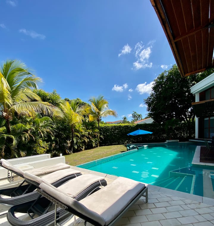 Espectacular “Casa Belén” En El Peñon  Girardot - Girardot