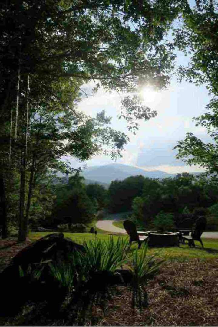 Comfortable And Relaxing Home In Blue Ridge Mtns - Lake Lure, NC