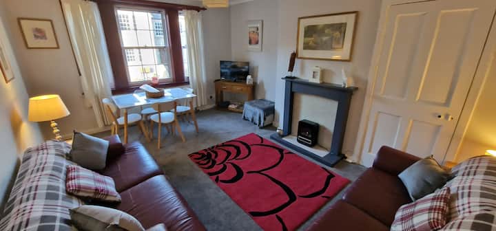 Historic City Centre Apartment - Stirling