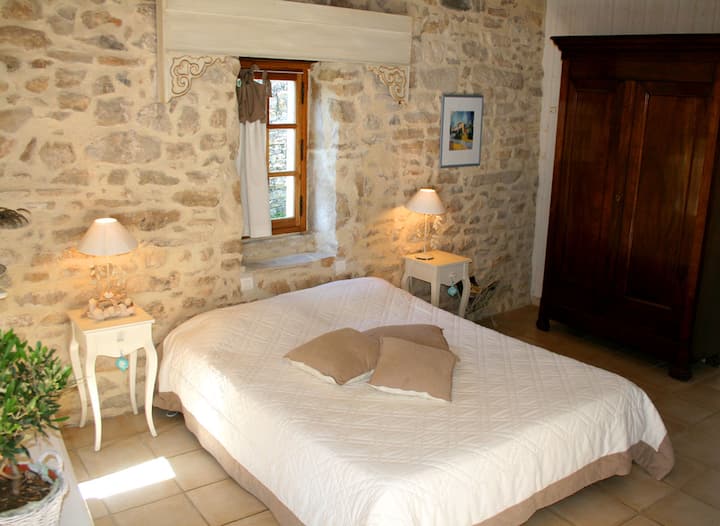 "Les Roses" Chambre D'hôtes De Charme - 2 Pers - Vallon-Pont-d'Arc