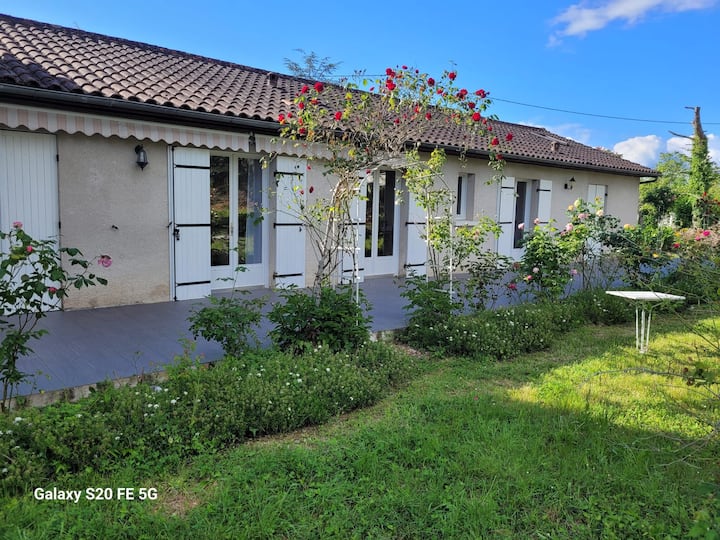 Maison Familiale Proche Périgueux
Gîte 7 Personnes - Périgueux