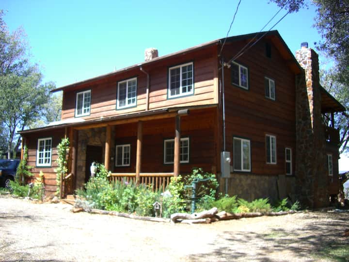 Burgio Bungalow - Julian, CA