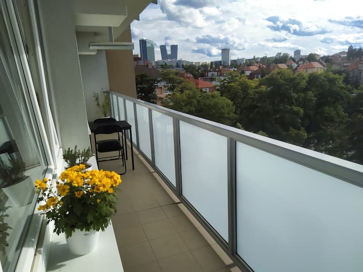 Flat W Balcony And Parking Near Congress Centre - Praga