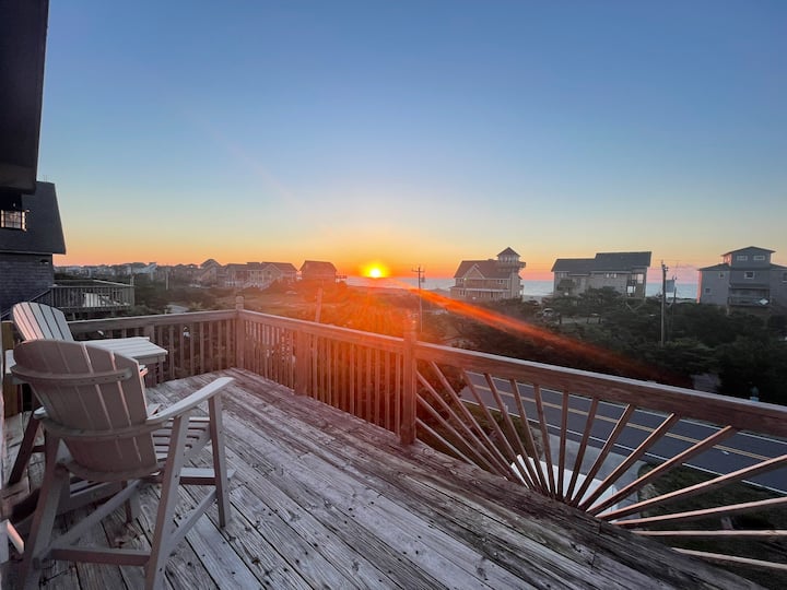 Semi Oceanfront/ Pet Friendly/ Hot Tub - Outer Banks, NC