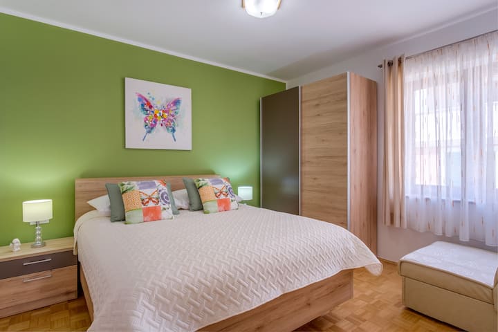 Modern And Comfort 2bd Apartment Eva 1. - Cres