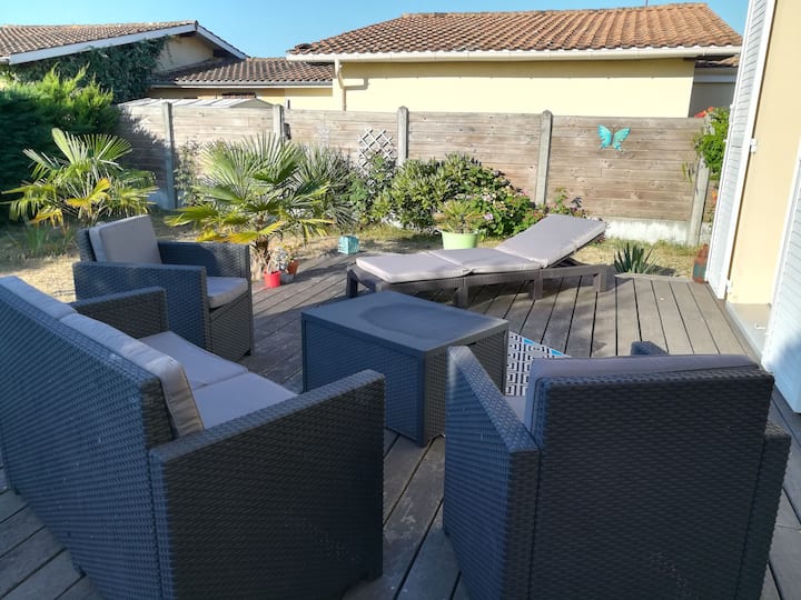 Maison De 76 M2 Dans Un Quartier  Calme - Audenge