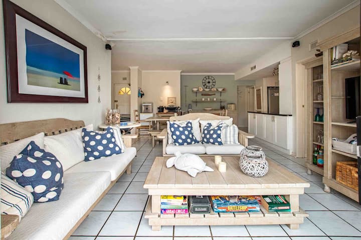Bronze Paradise-leisure Bay - Port Edward