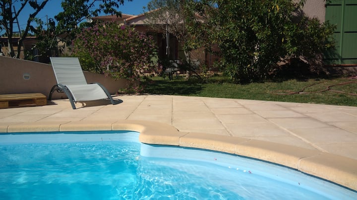 Dépendance Tout Confort Avec Piscine  Saint Julien - Martigues