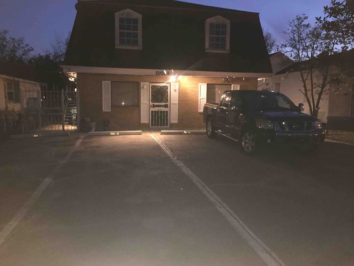 Armstrong Apartments - Kenner, LA