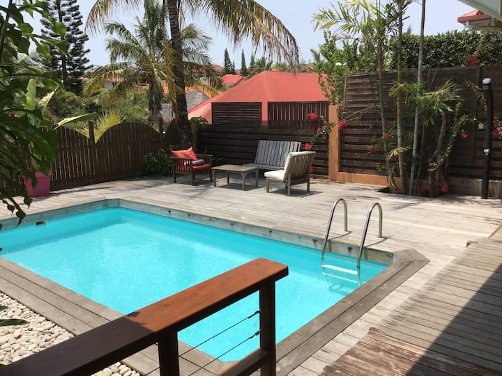 Villa 3 Chambres Avec Piscine - Nouméa