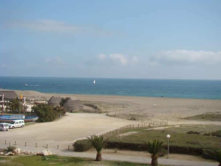 Bel Appartement Avec Wifi " Face à La Mer " - Le Barcarès