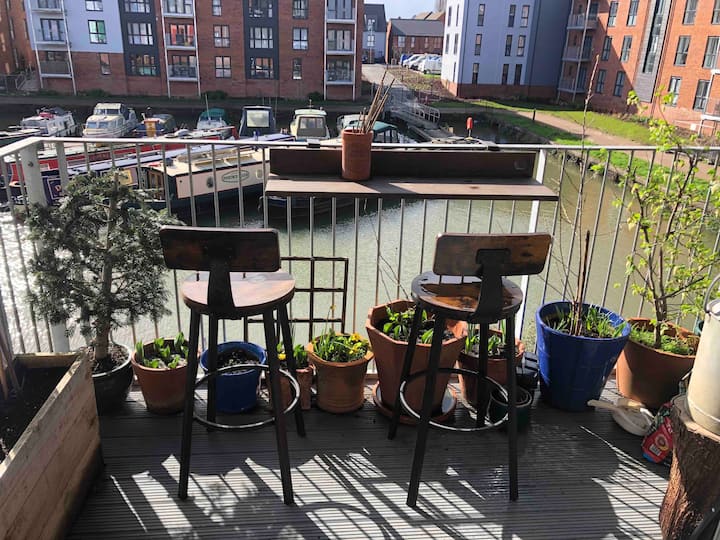 Quays Waterside Apartment - Gloucester