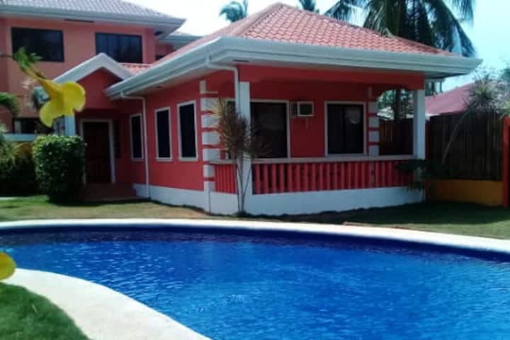 New "Sophia's House" # 2 Poolside Near Alona Beach - Panglao