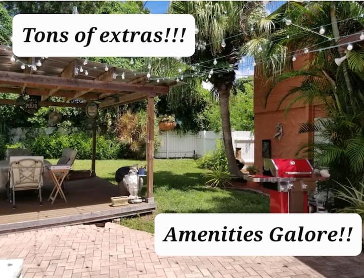 St.pete; 5 Star Service! Tons Of Amenities! - Saint Petersburg, FL