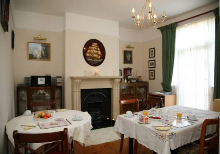 Santa Cruz B&b Dun Laoghaire Twin Room - Dublin