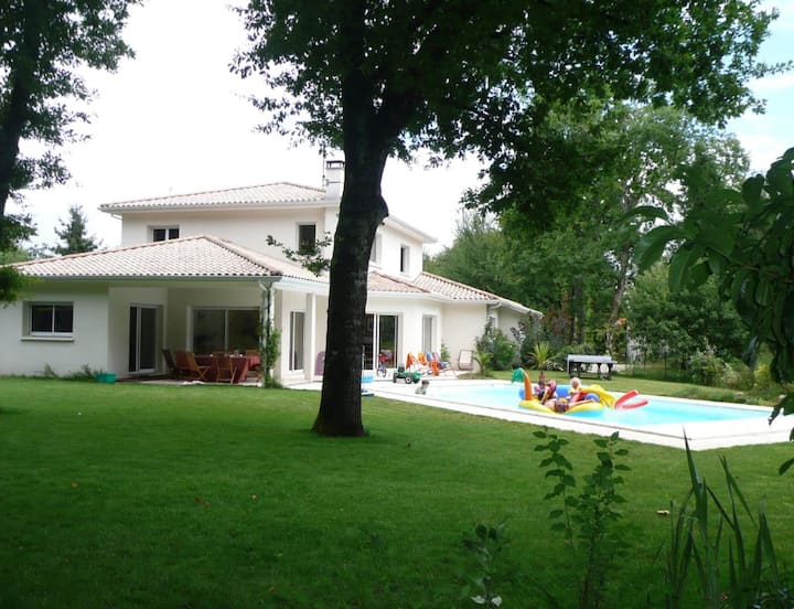 Villa Lisiere Foret Piscine Sécurisée - Saint-Médard-en-Jalles