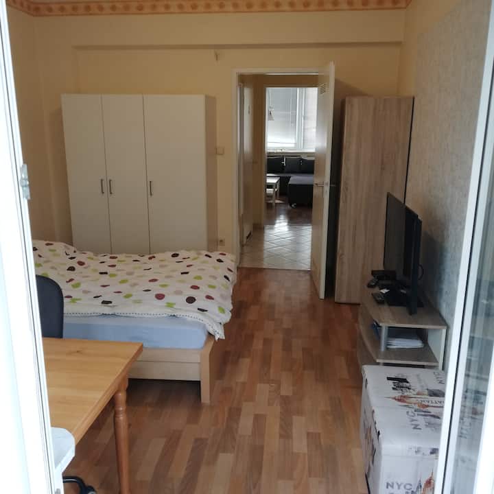 Central But Calm 2 Room Flat At The Market - Korschenbroich