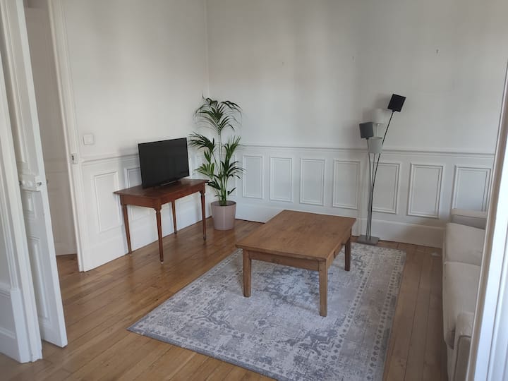Appartement De Caractère Au Coeur De Vichy - Vichy