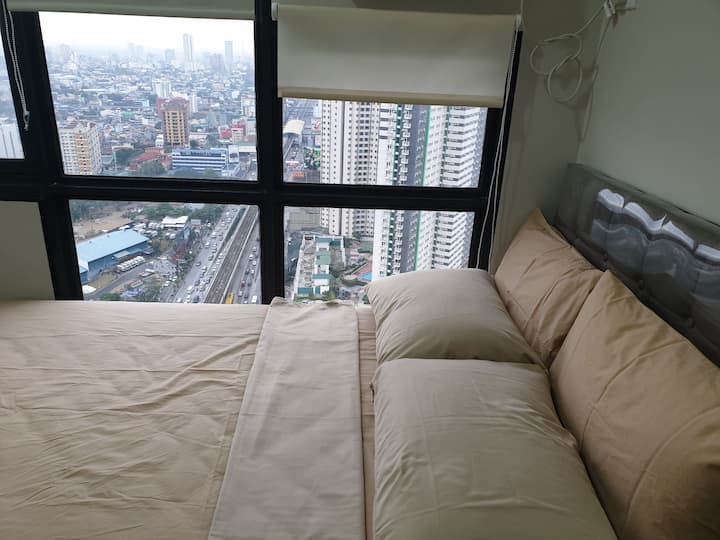 Cubao Vacation Rentals & Homes - Cubao, Quezon City, Philippines | Airbnb