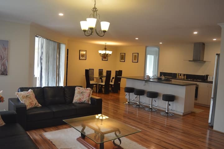 Guest House In Baldivis - Perth