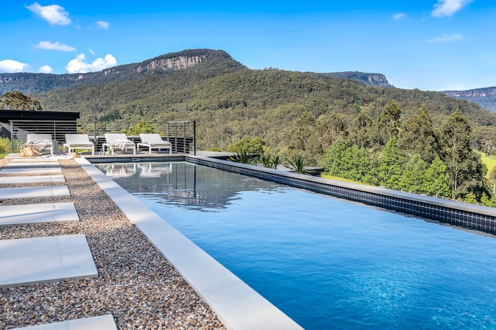 Luxury Accommodation With Private Pool... Views - Robertson