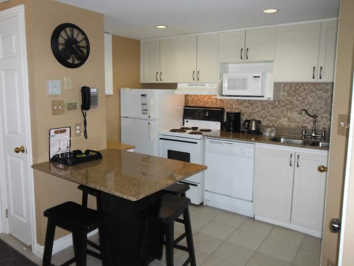 Mountainside Studio W/kitchen - Beside Blue - The Blue Mountains