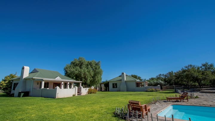 The Shed And Lucern Lodge - Beaufort West