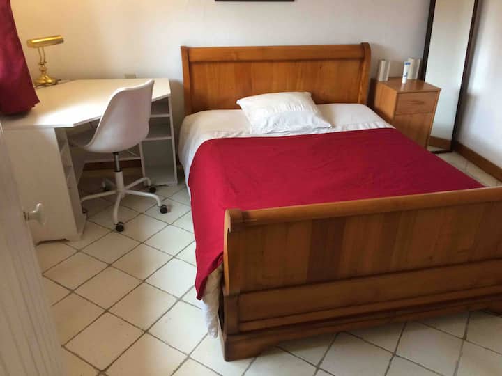 Chambre A Louer - Port-Saint-Père