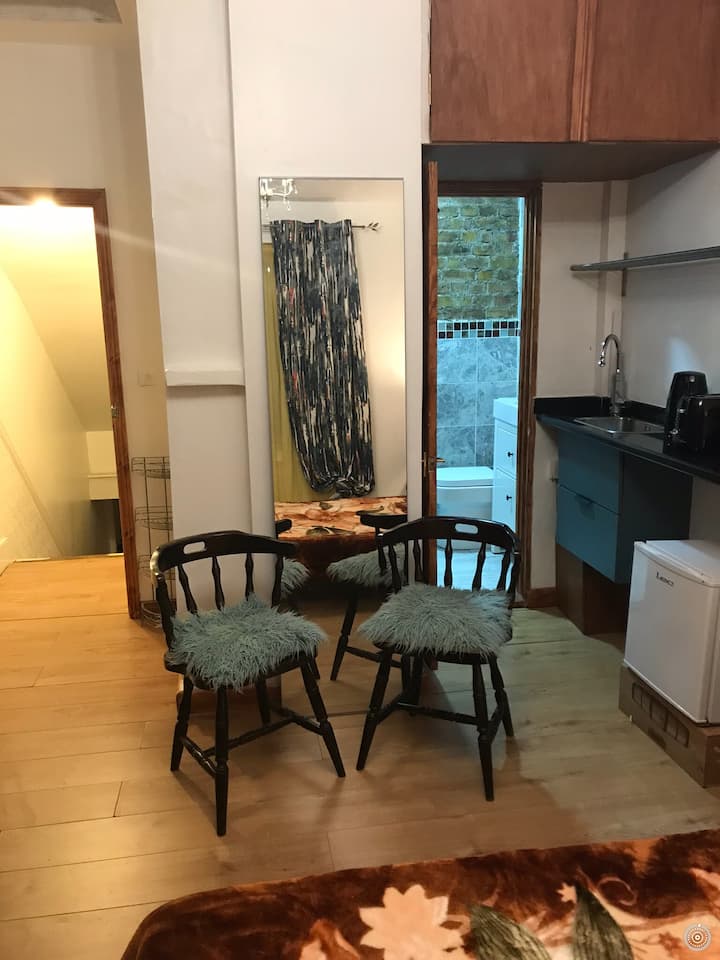 Studio - Brentford
