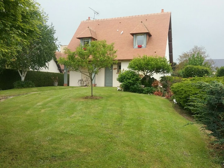 Maison Avec Terrain Arboré 1700 M - Blonville-sur-Mer