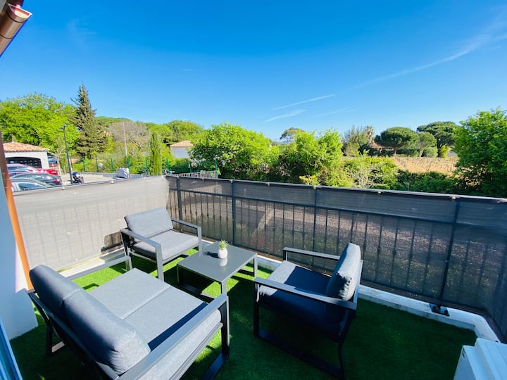 Superbe Appartement Avec Terrasse Proche St-tropez - Cogolin