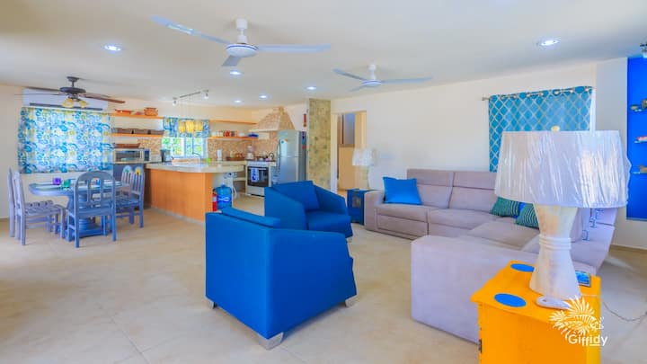 Villa De Paz Isla   (Villa Of Island Peace) - Isla Mujeres