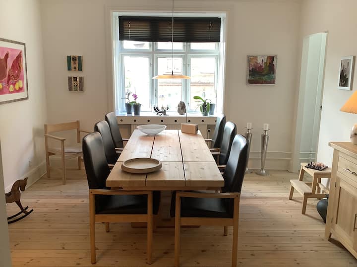 Centralt Beliggende Lejlighed På Vesterbro - Copenhaguen