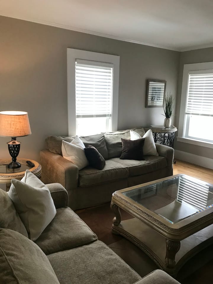 Three Bedroom Plus!! - Londonderry, NH
