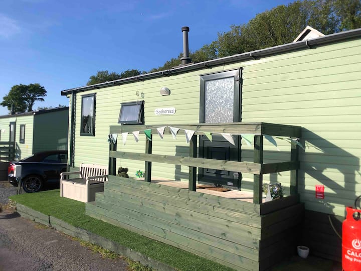 Cosy Holiday Caravan Minutes From The Beach - Aberystwyth