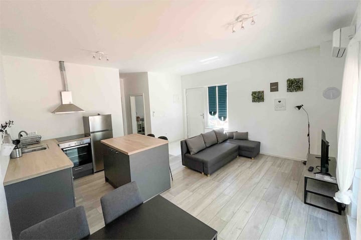 Forest Hill (A) - Fažana