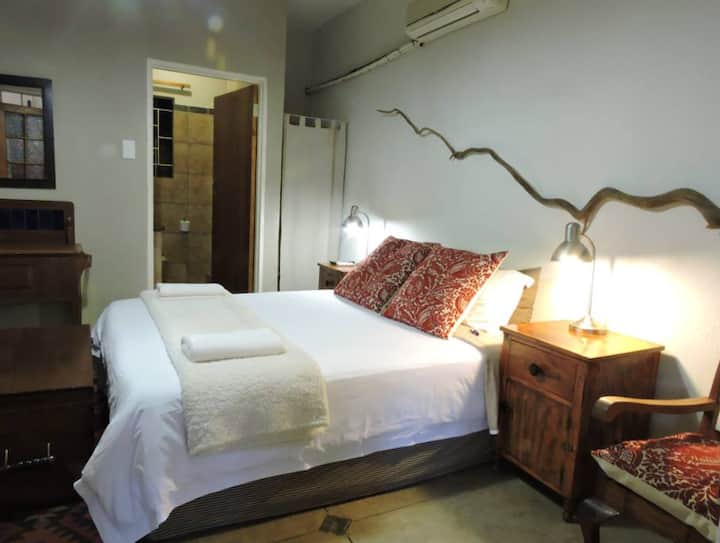 Double Room Domba Guest Lodge - Komatipoort