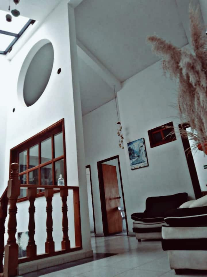 Nos Ubicamos En La Entrada Principal Del Municipio - Villa de Leyva