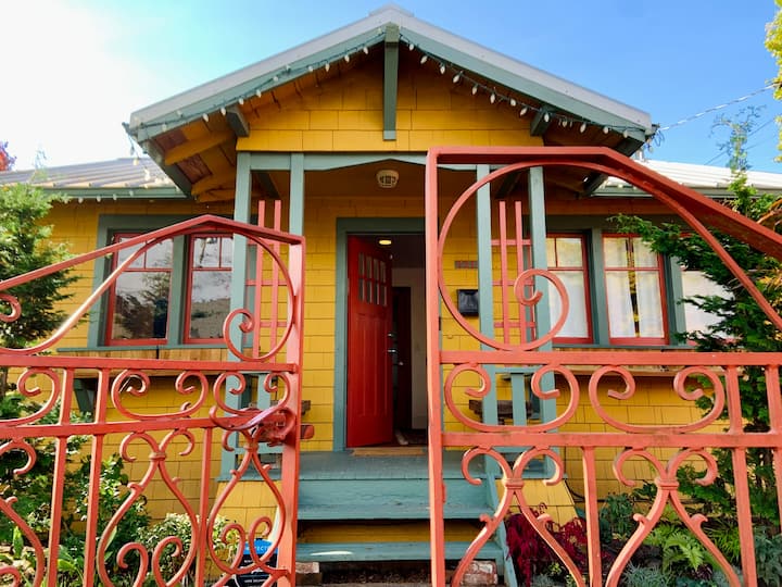 Seattle Sauna Sanctuary - Seattle, WA