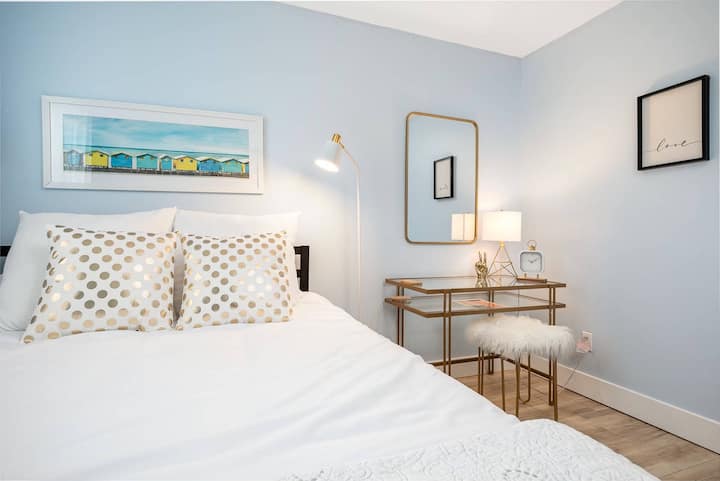 Biddinger Bungalow 5 Minutes From Town And Beaches - Traverse City, MI