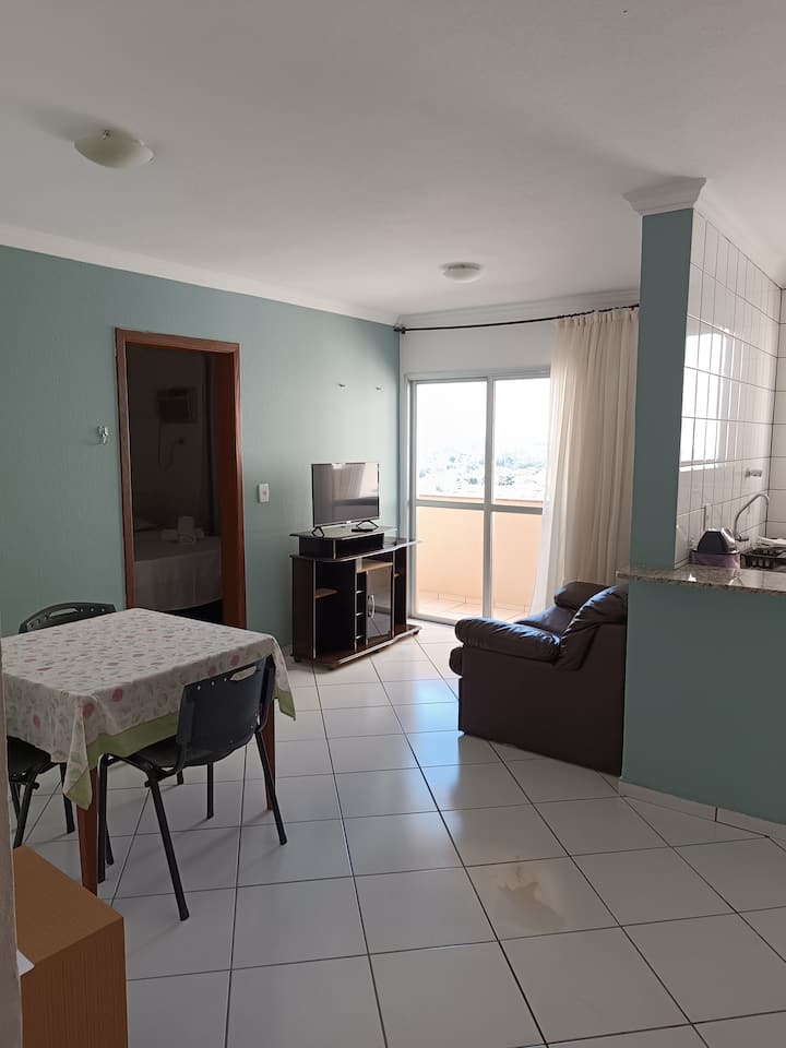 Apartamento Casal (504)- Av Jk Com Higienópolis - Londrina