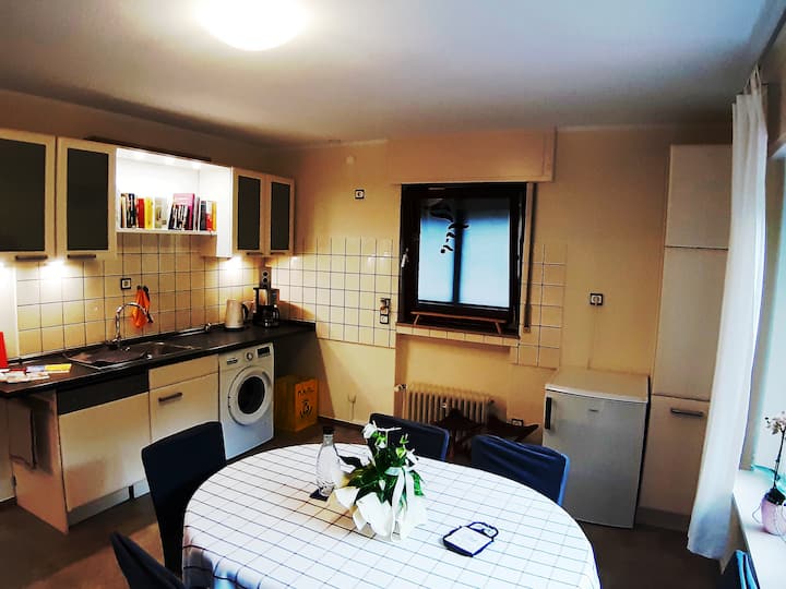 Einzelzimmer Mit Schreibtisch <Westen> - Minden