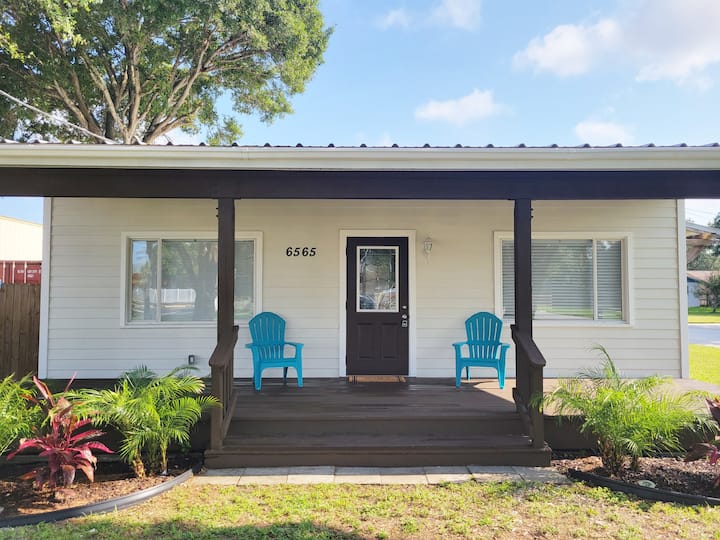 "Cozy Cottage Style Home!" - セント・ピーターズバーグ, FL