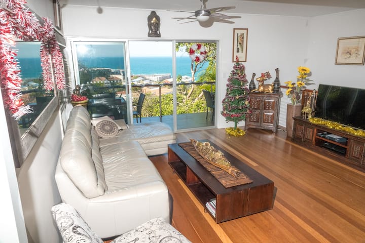 Coolum Ocean Views, 6 Guests At No Extra Cost! - Coolum Beach