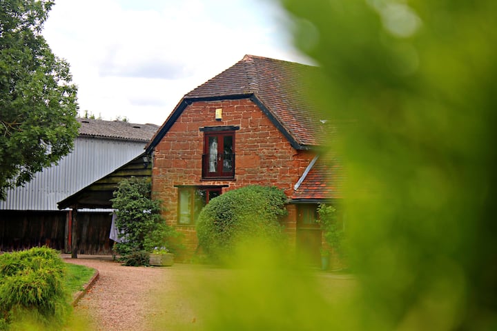 Country Cottage - Self Catering - Private Hot Tub - Herefordshire