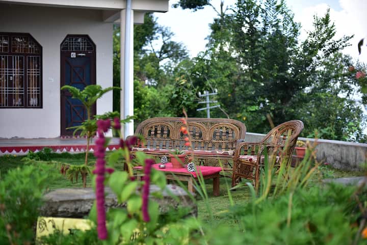 First Man Of Kasar
Ram Singh Mehra Home Stay - 알모라