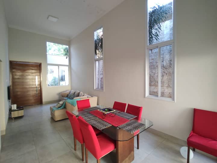 Casa Grande Com Quiosque E Piscina - Presidente Prudente