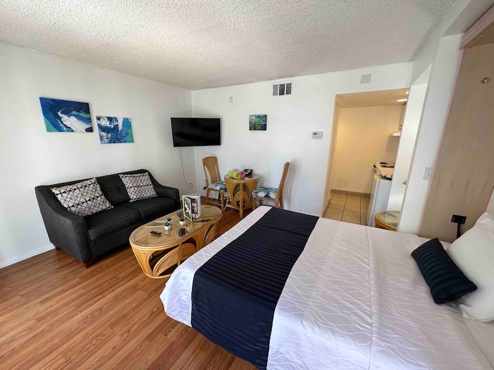 46 - Studio Suite W/ Kitchen - Palm Springs, CA