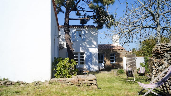 Maison De Famille, Ker Chalon Près De La Plage - Île d'Yeu