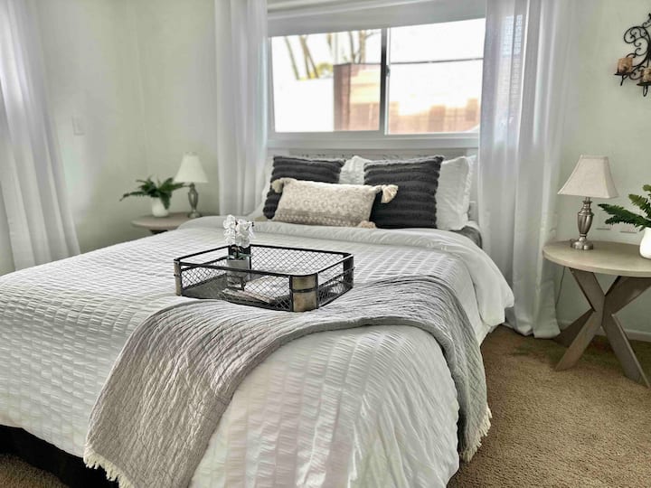 Fireside Haven | Pets Ok | Spacious Yard - Wilsonville, OR